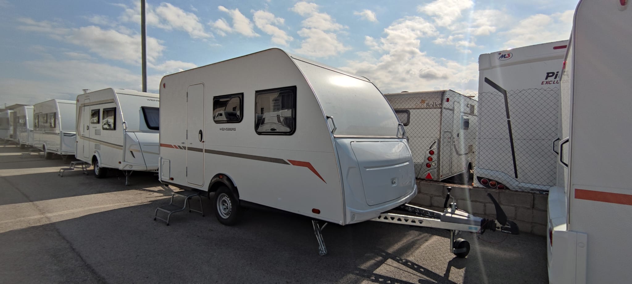Caravana Weinsberg Caracito 390 QD | M3 Caravaning