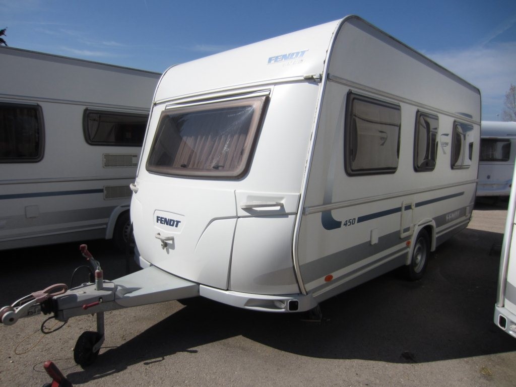 Caravana re-estrena Fendt Saphir 450 QB | Caravanas